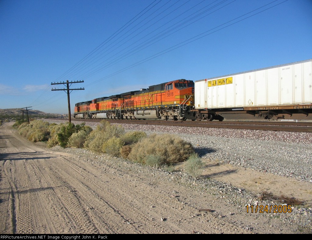 BNSF 5518